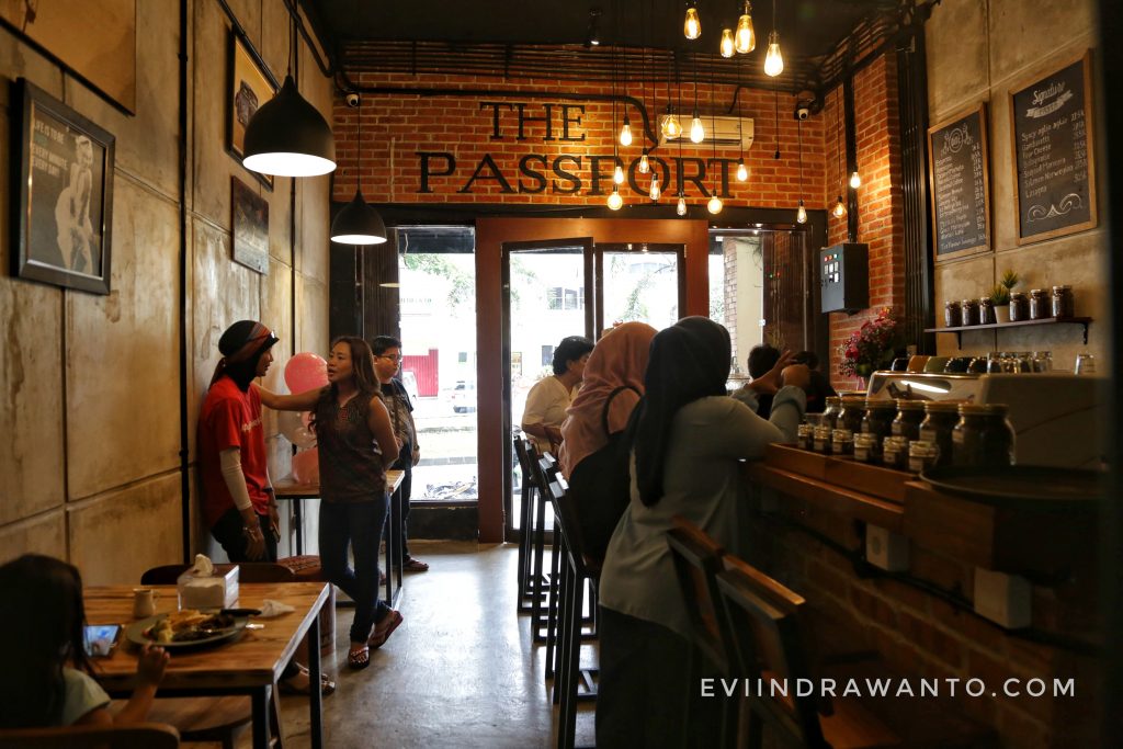 Keliling Dunia Bersama The Passport Cafe Serpong | Jurnal Evi Indrawanto